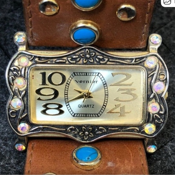 Vernier | Accessories | Vintage Vernier Western Style Analog Watch ...